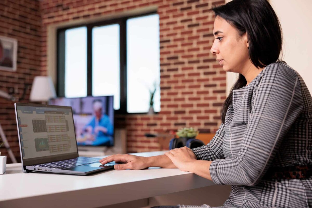 5 Ways Predictive Analytics Benefits Financial Services | Pecan AI